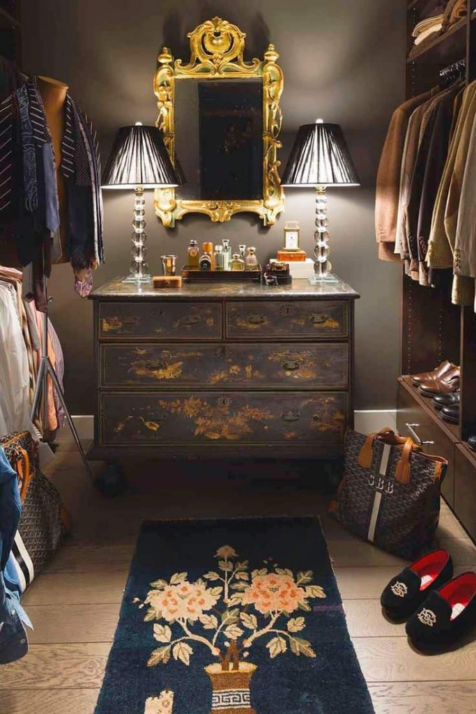 12 Amazingly Rustic Closets That Will Win Your Heart
