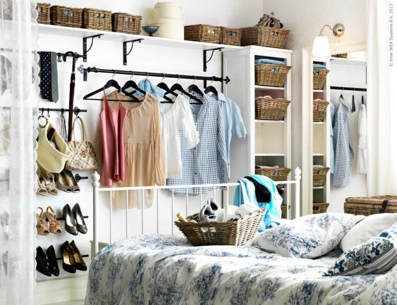 12 Amazingly Rustic Closets That Will Win Your Heart