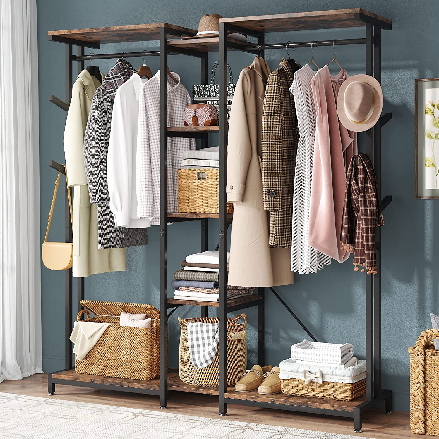 12 Amazingly Rustic Closets That Will Win Your Heart