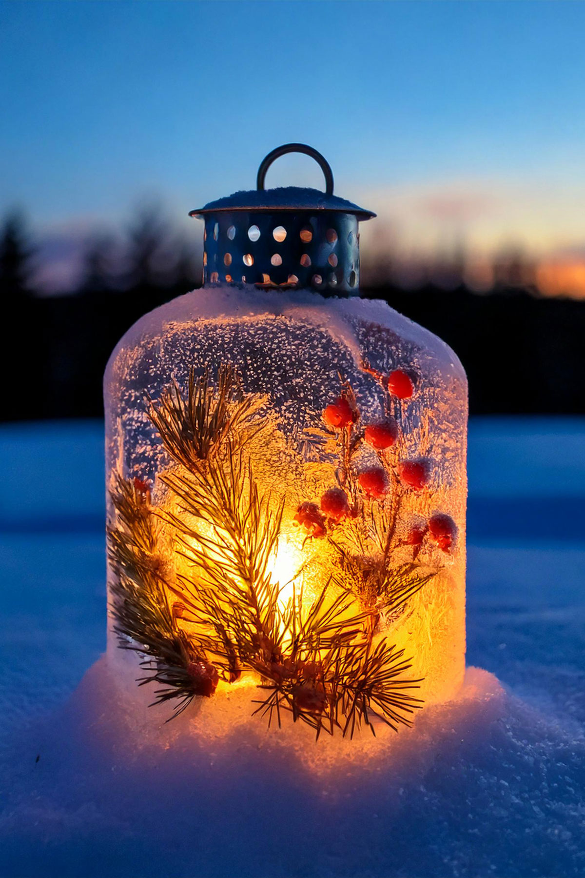 Magical DIY Ice Lanterns: Winter's Coolest Craft